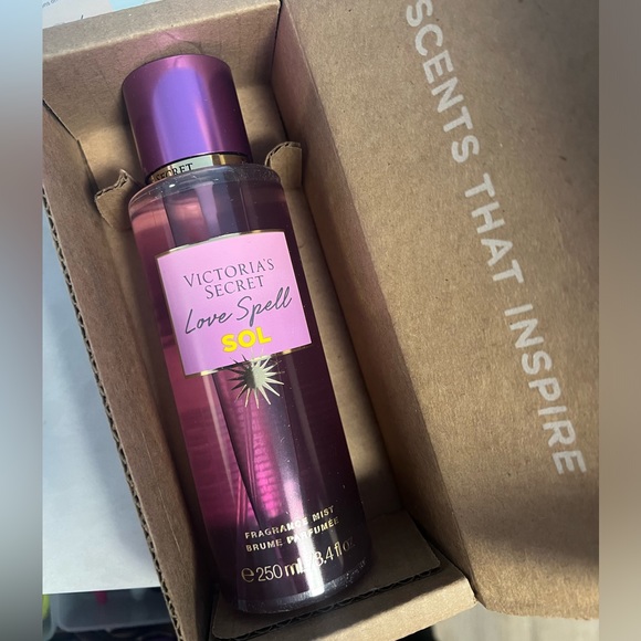 Victoria's Secret | Bath & Body | New Victorias Secret Body Fragrance ...